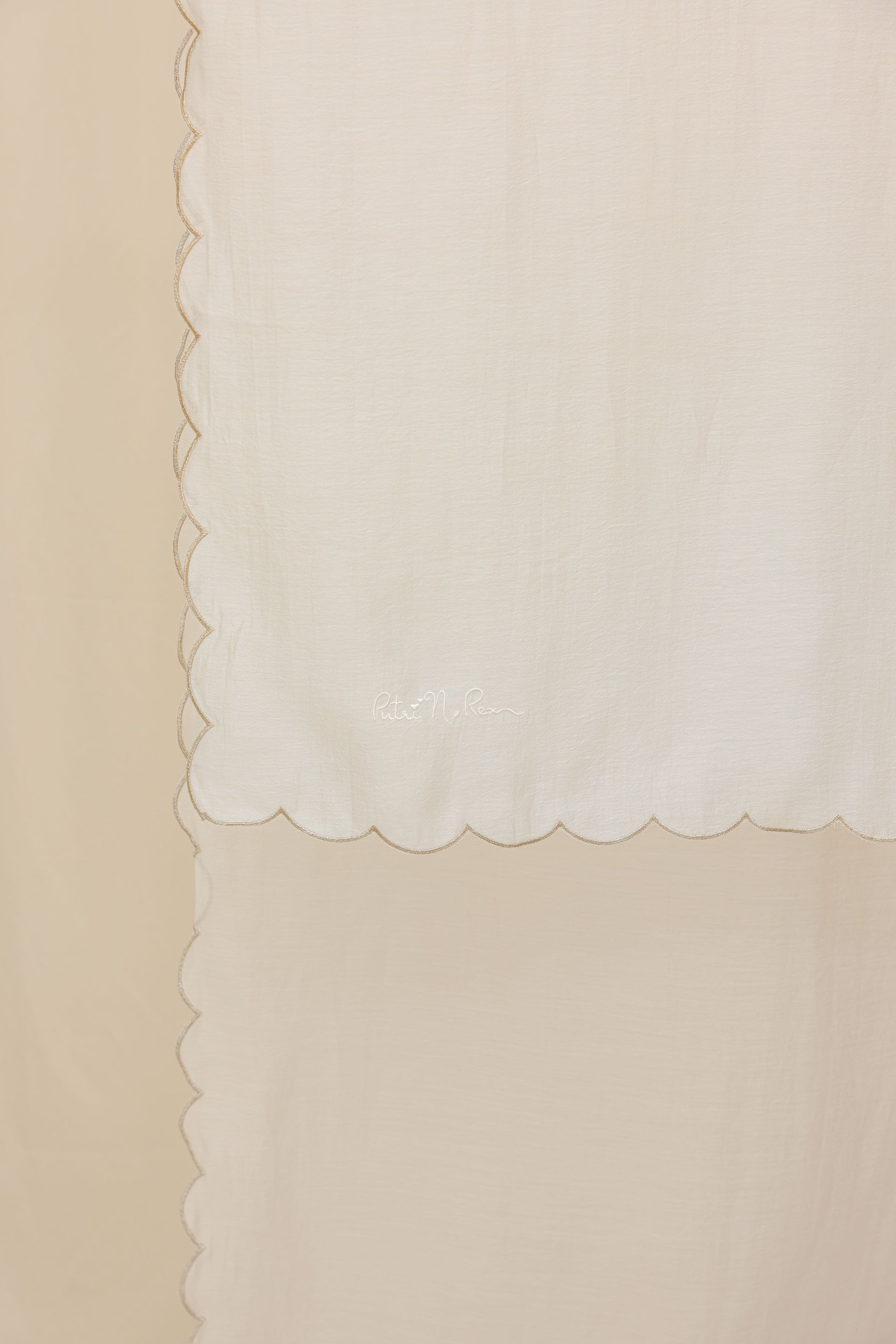 Seri Selendang - WHITE GOLD – PUTRI N. REX